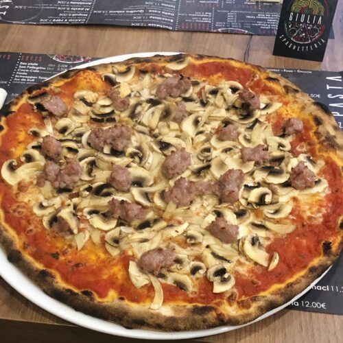 Pizza – Pizzeria Giulia